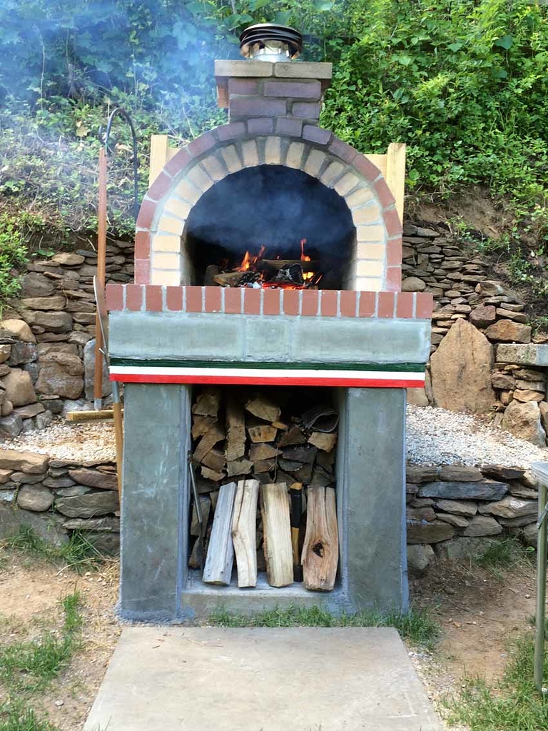 The Conti Family Wood-Fired Outdoor Brick Pizza Oven In New York ...